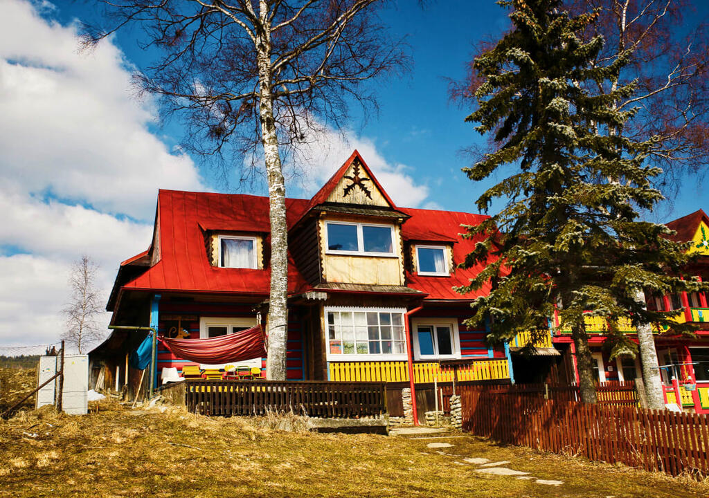 Work exchange in Slovakia: 🏔️ Help Reopen Our Cozy Mountain Hostel...