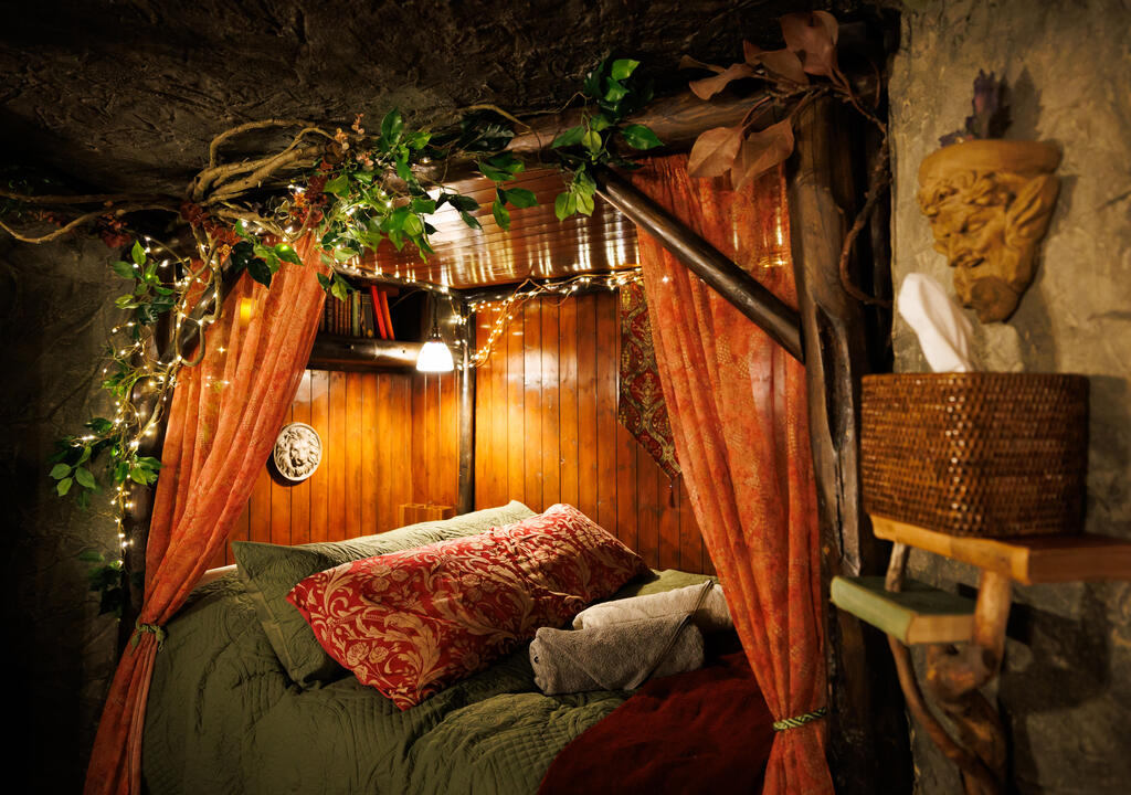 Work exchange in United Kingdom: Help us run our guesthouse in Oxford