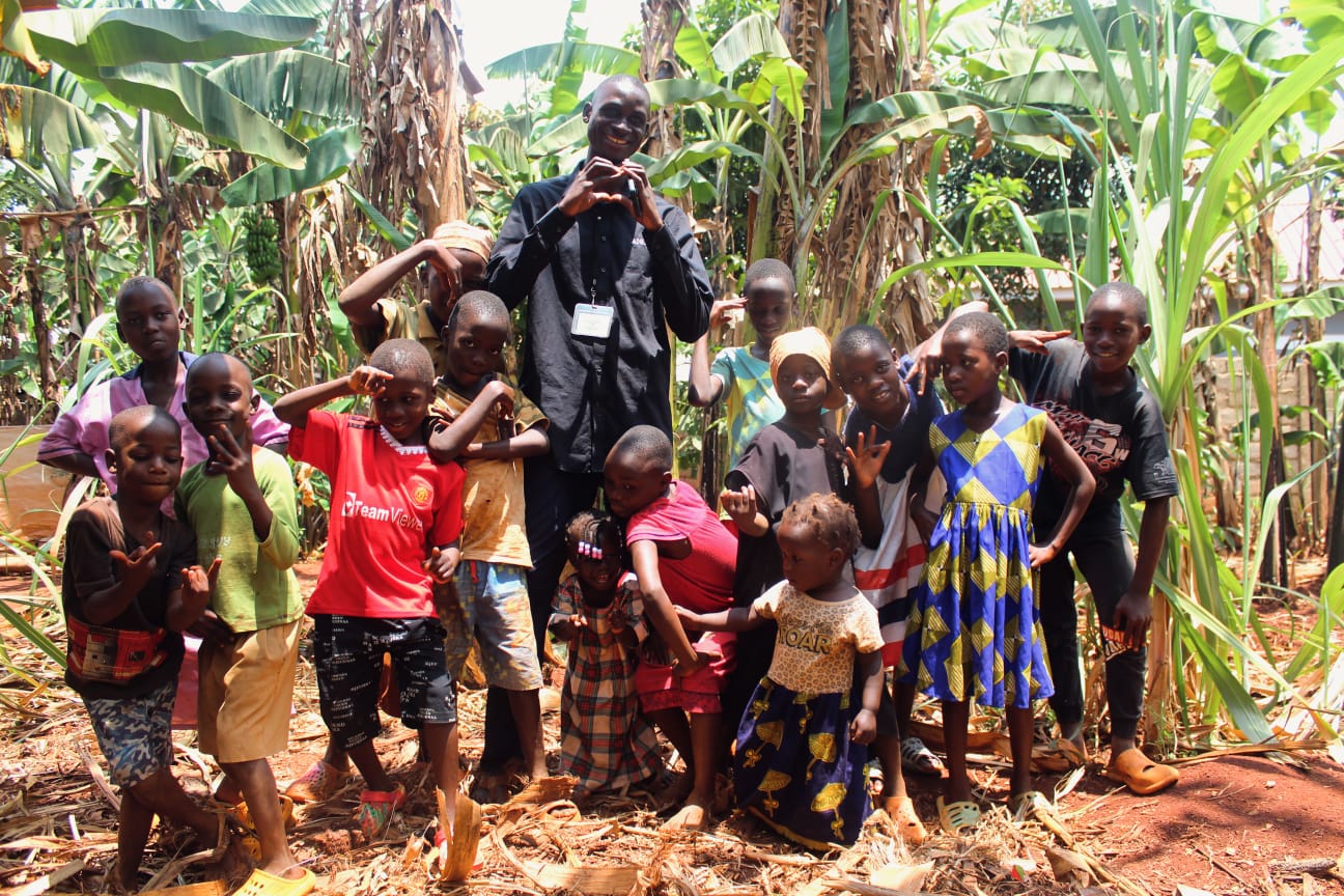 Social Impact in Uganda: Join hands and we create a better community