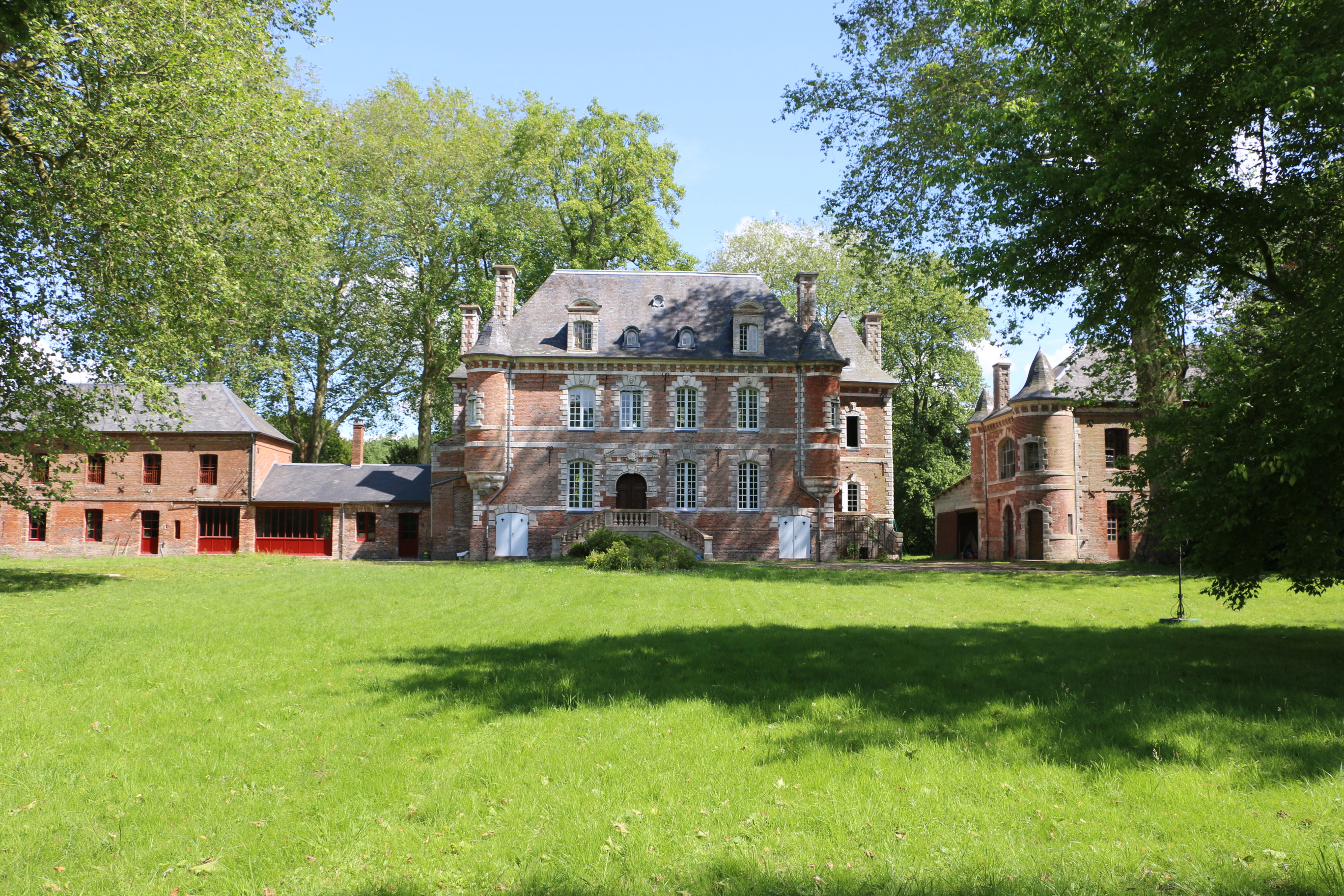 Work exchange in France: Help us to improve our communication