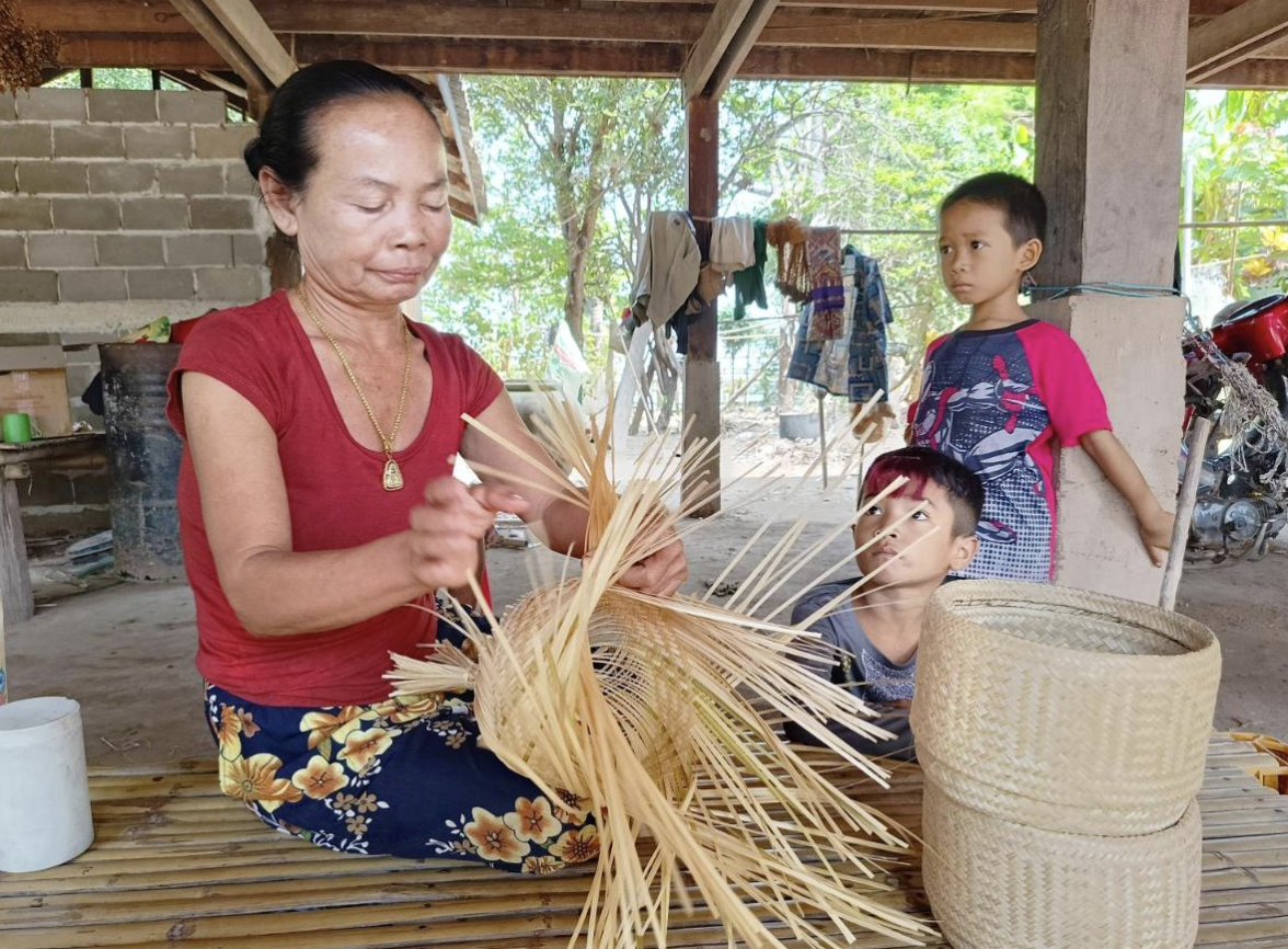 Work exchange in Laos: Have an authentic Laos experience and teach...