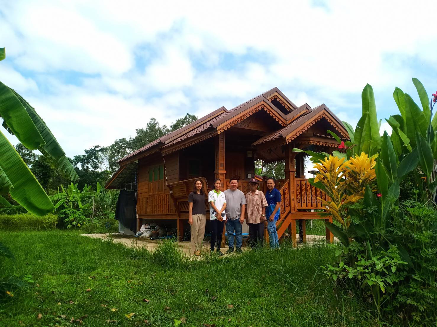Eco Program in Thailand: Come help our organic farm and enjoy a su...
