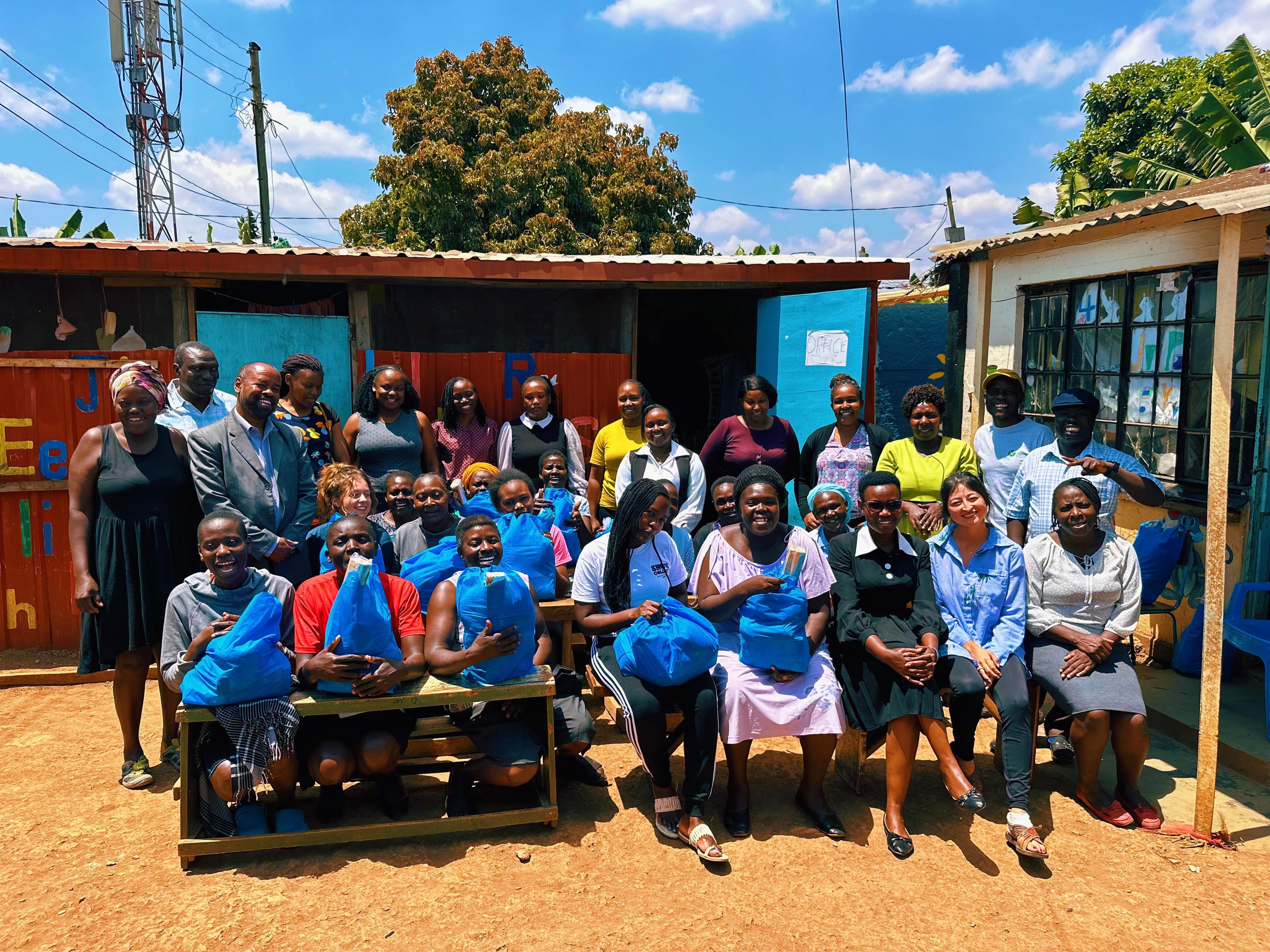 Social Impact in Kenya: Come help us in our community project! :)