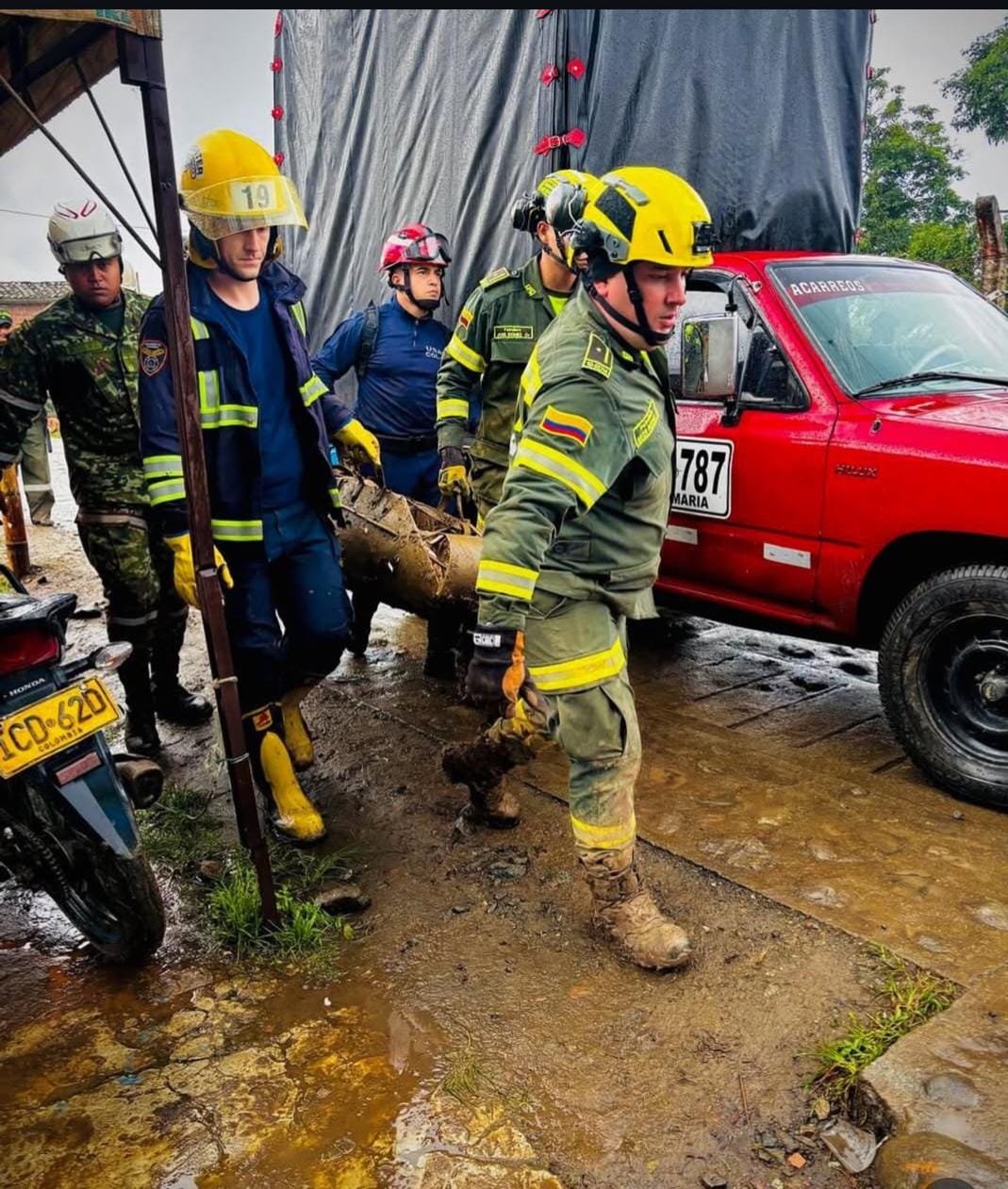 Social Impact in Colombia: First Responder - Help in Emergency Med...