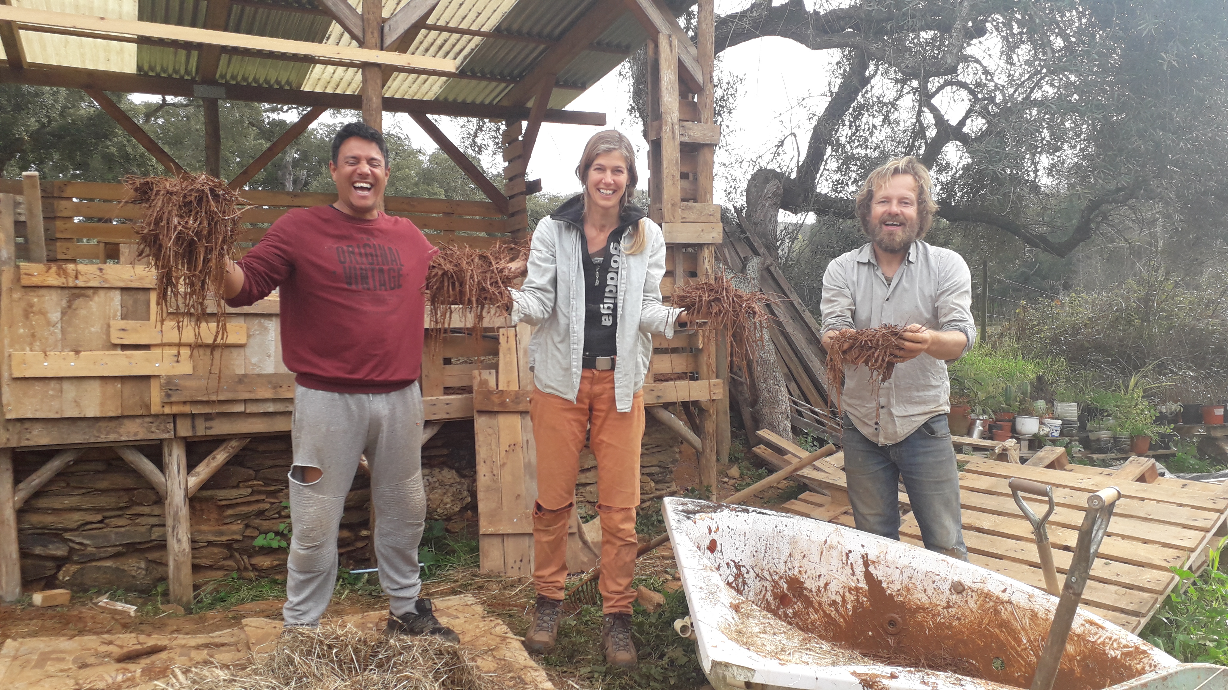 Intercambio de Trabajo Portugal: Cowboy Carpenters, Mudslingers